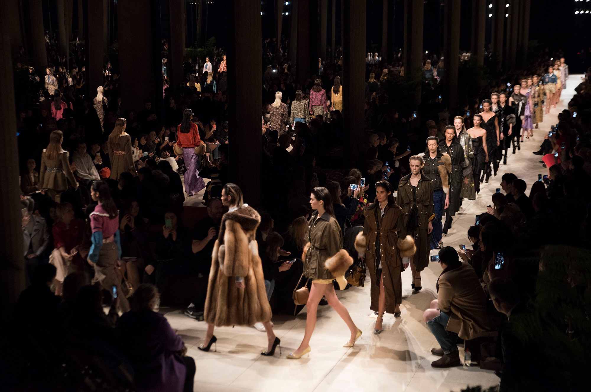 Fall Winter 2016 Fashion Show | Miu Miu