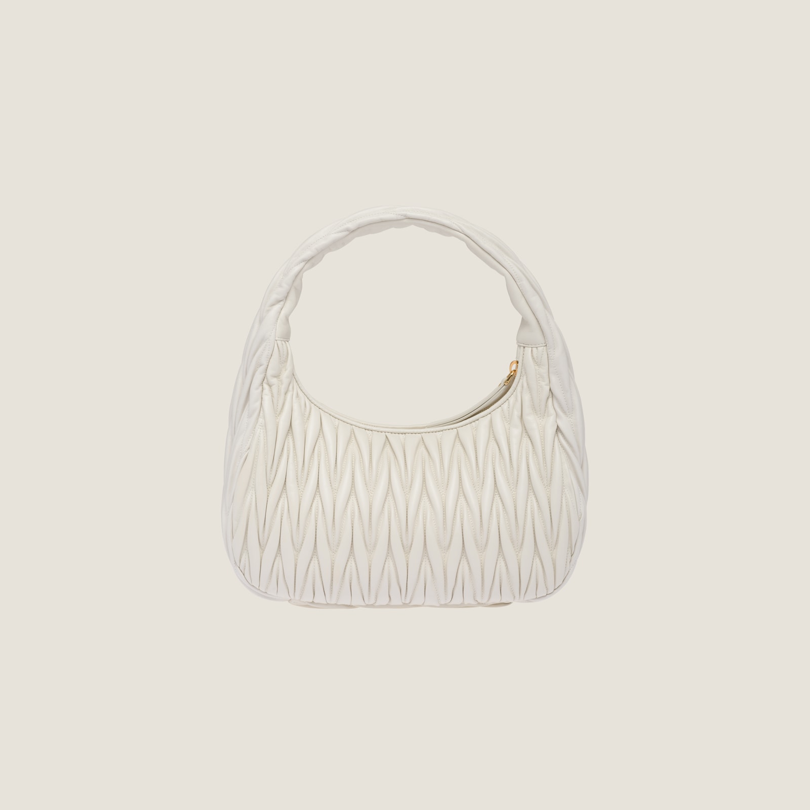 白色 Wander Matelassé 软羊革hobo 包 | Miu Miu