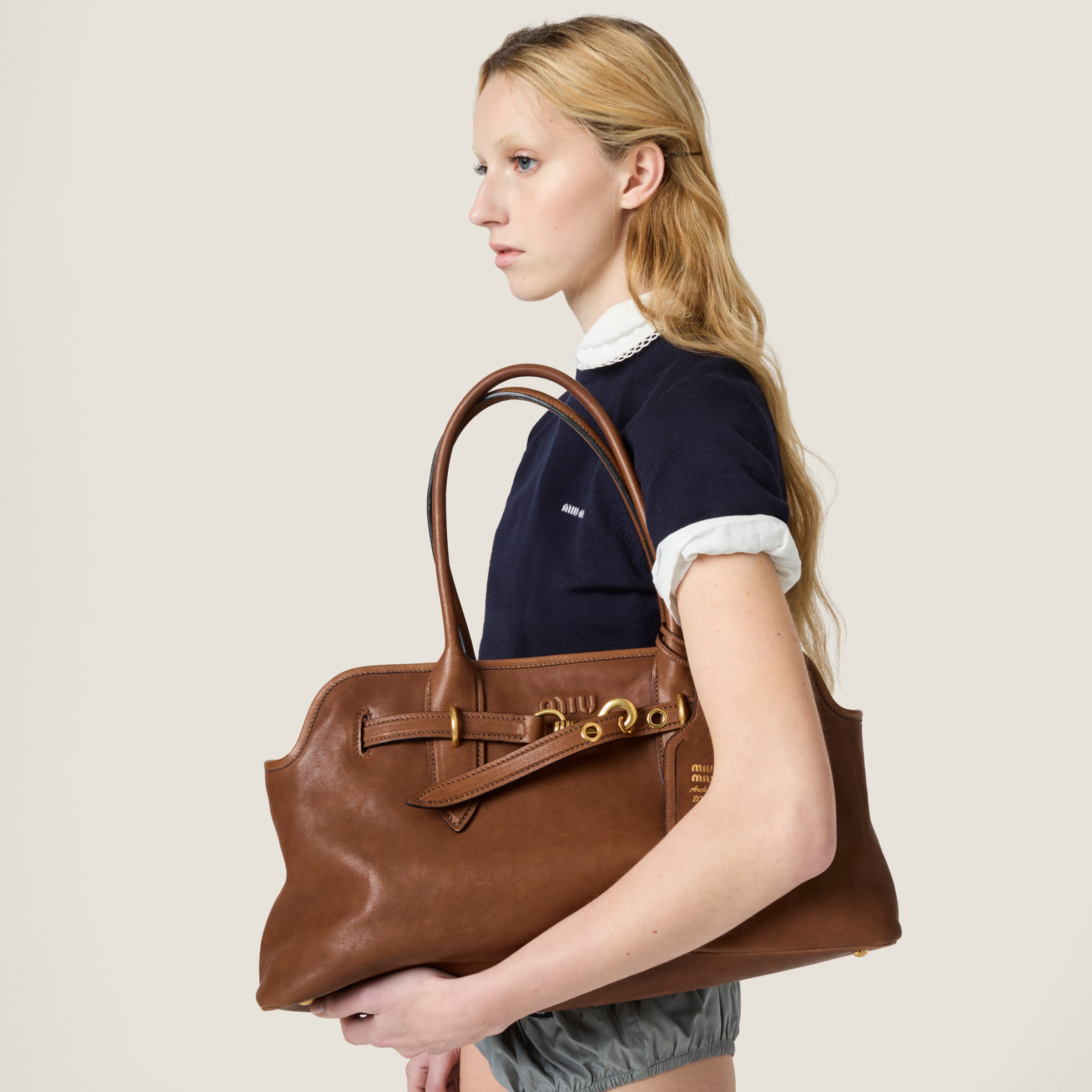 Bolso Aventure De Napa Roble | Miu Miu - España
