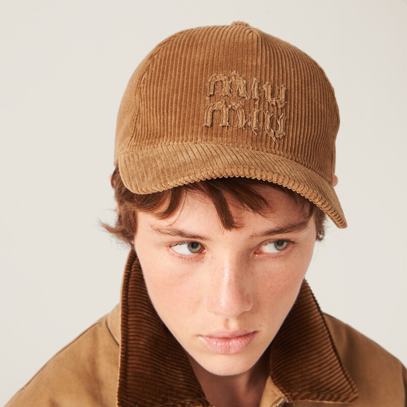 Cinnamon Velvet Baseball Cap | Miu Miu