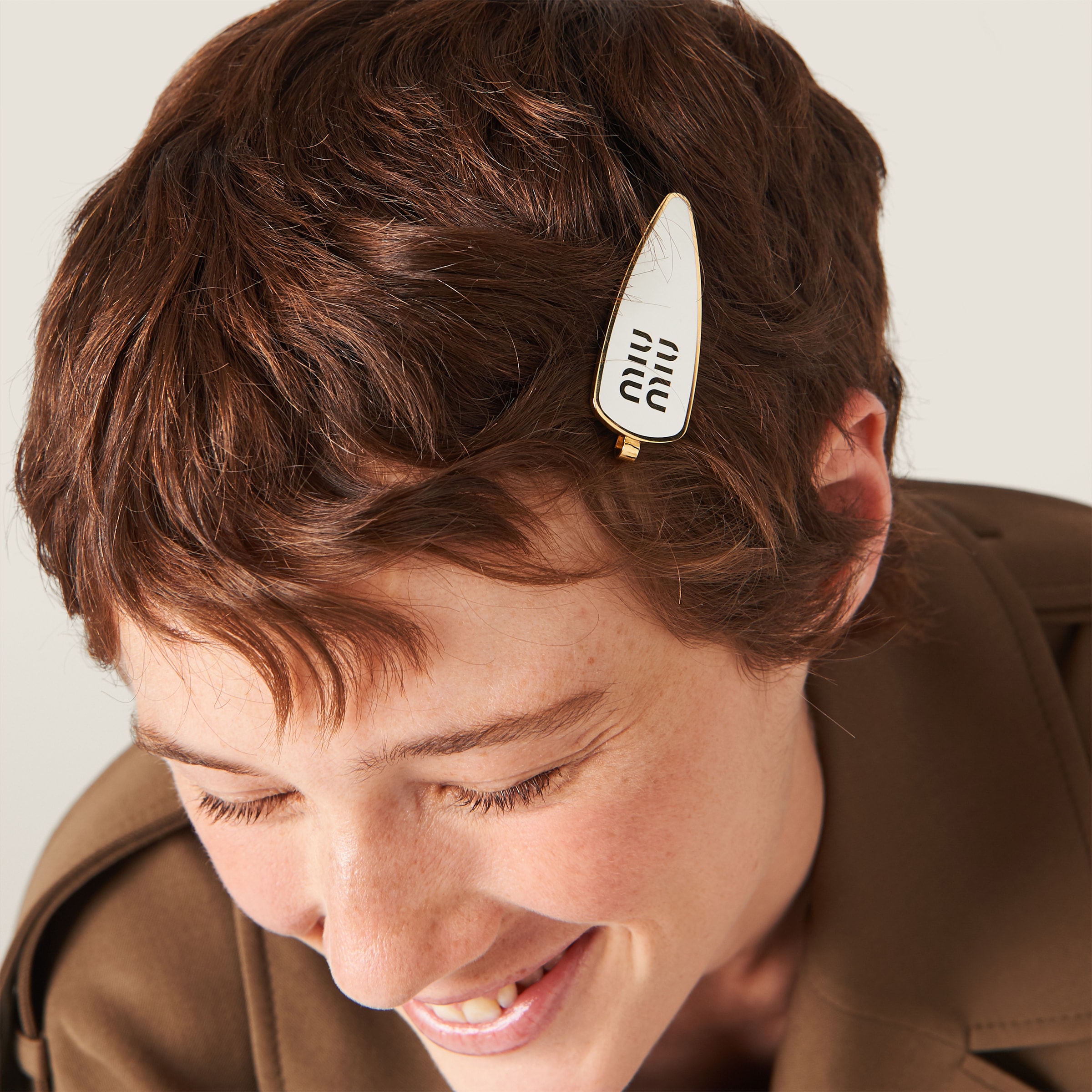 White Enameled Metal Hair Clip | Miu Miu