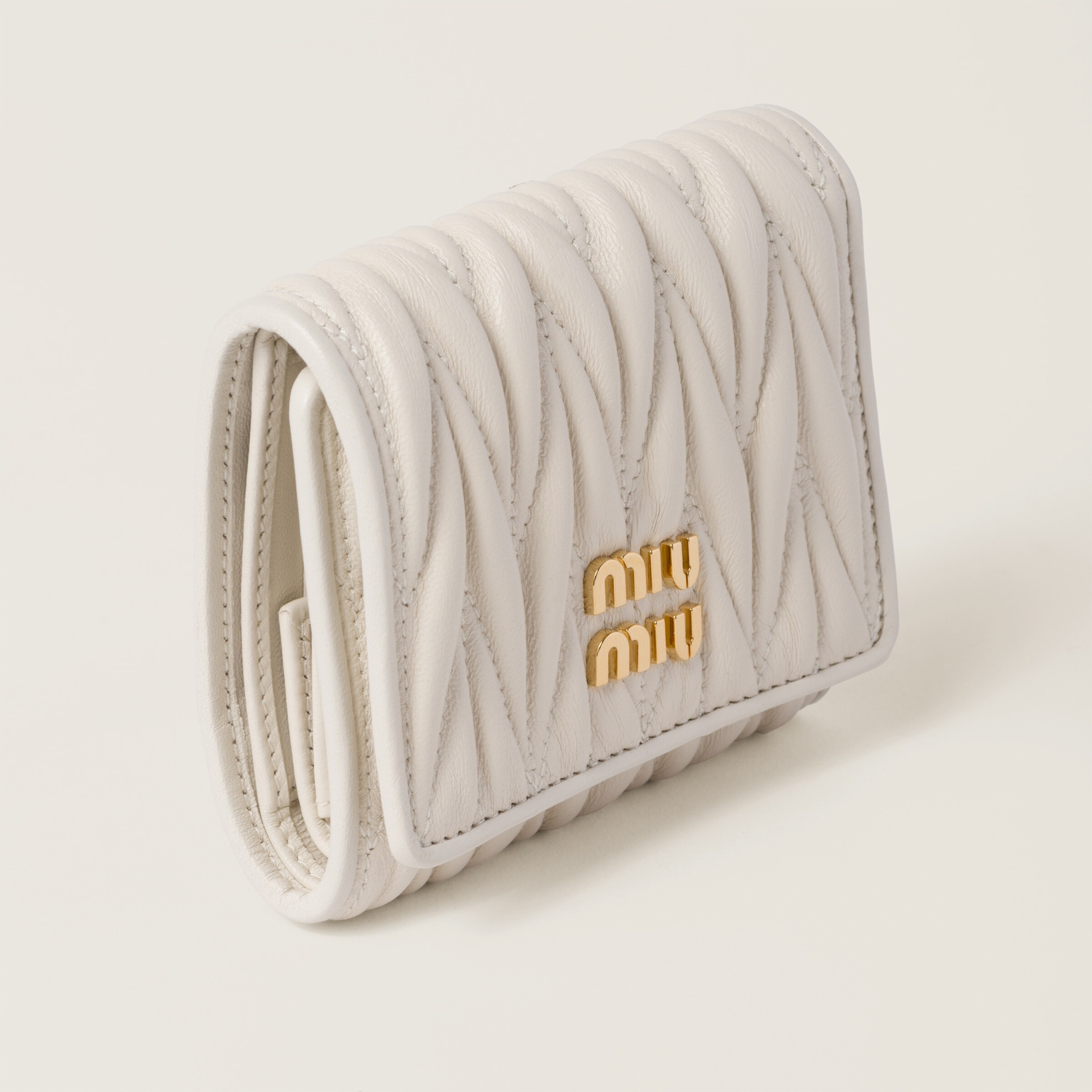 White Small Matelassé Nappa Leather Wallet | Miu Miu