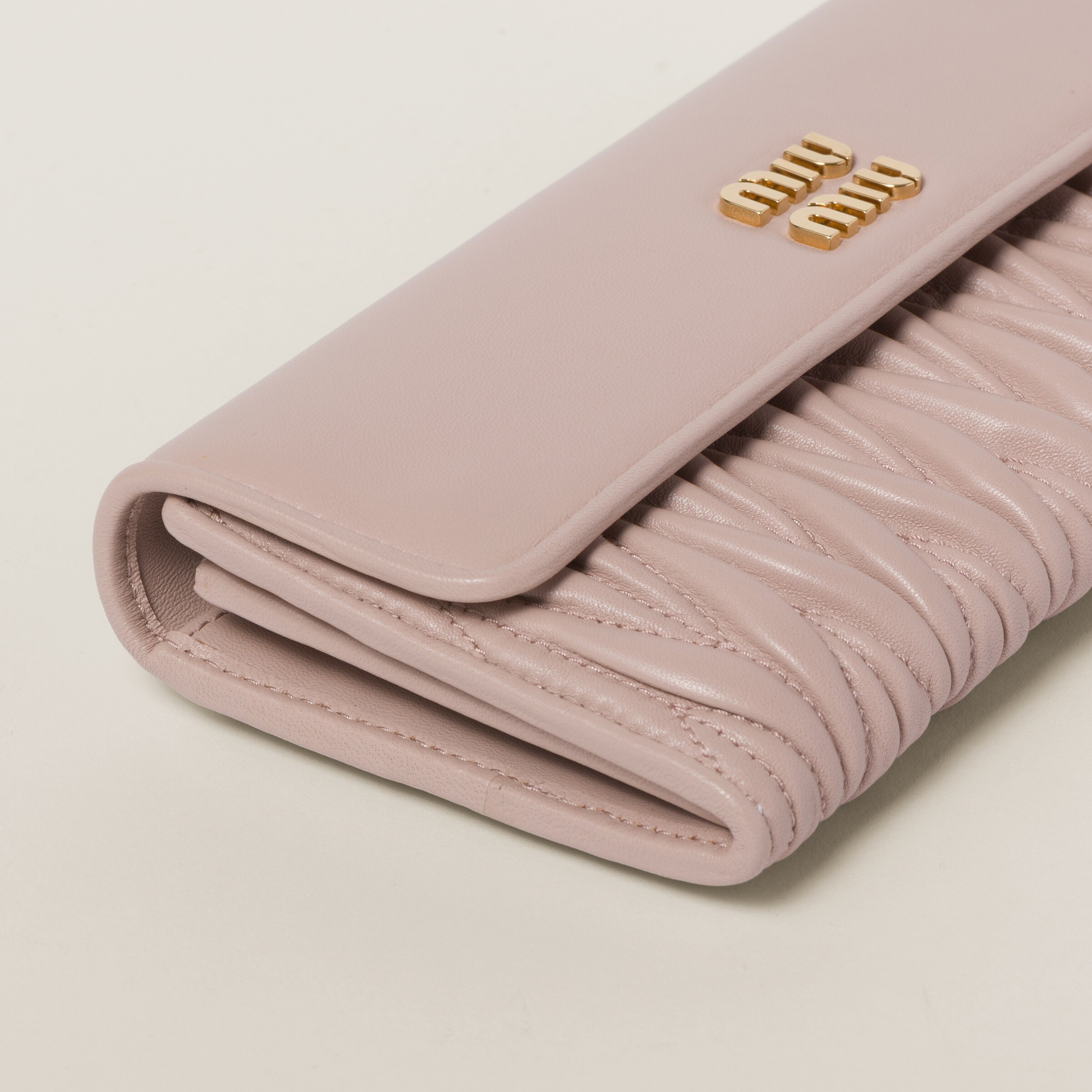 Water Lily Large Matelassé Nappa Leather Wallet | Miu Miu