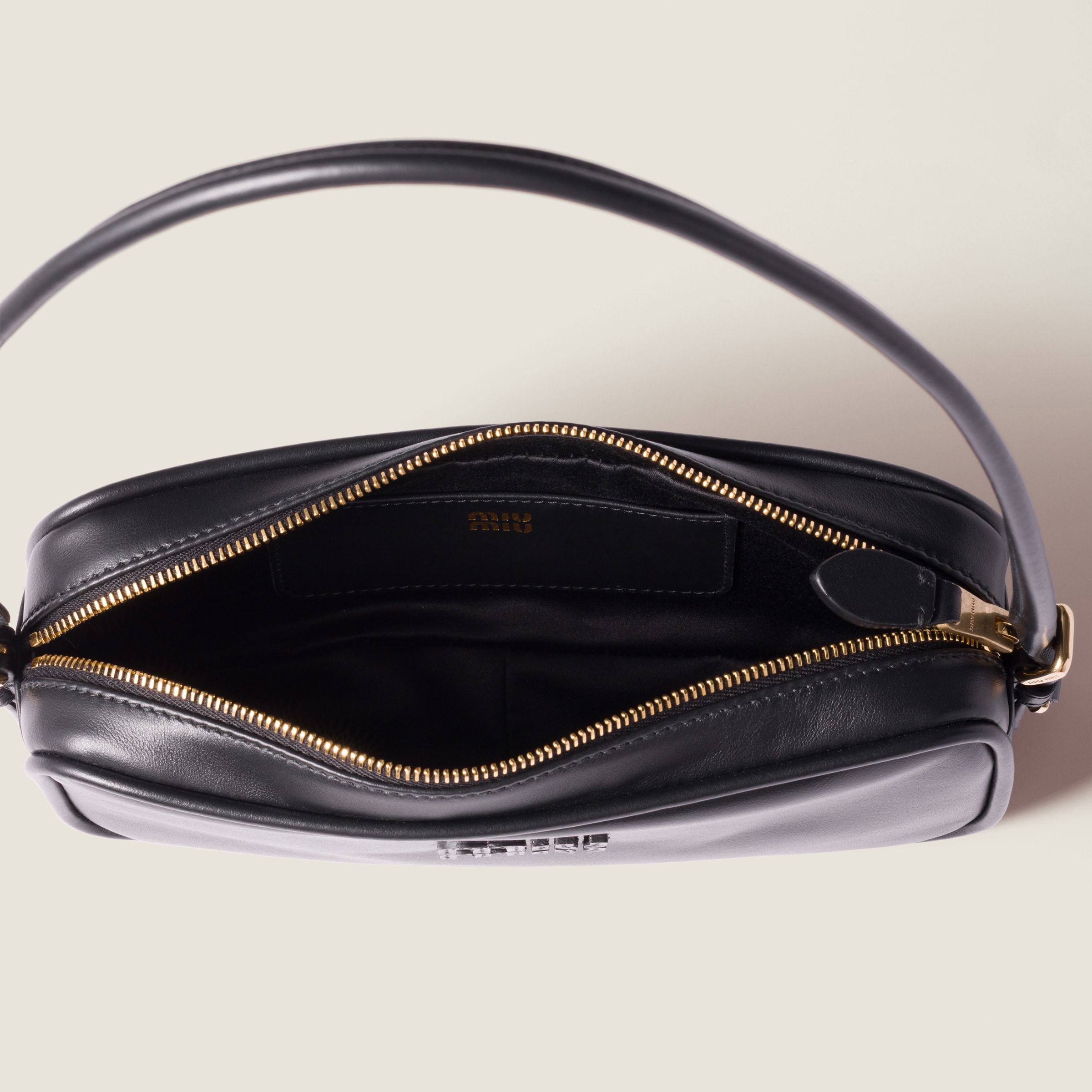 가죽 파우치 블랙 | Miu Miu