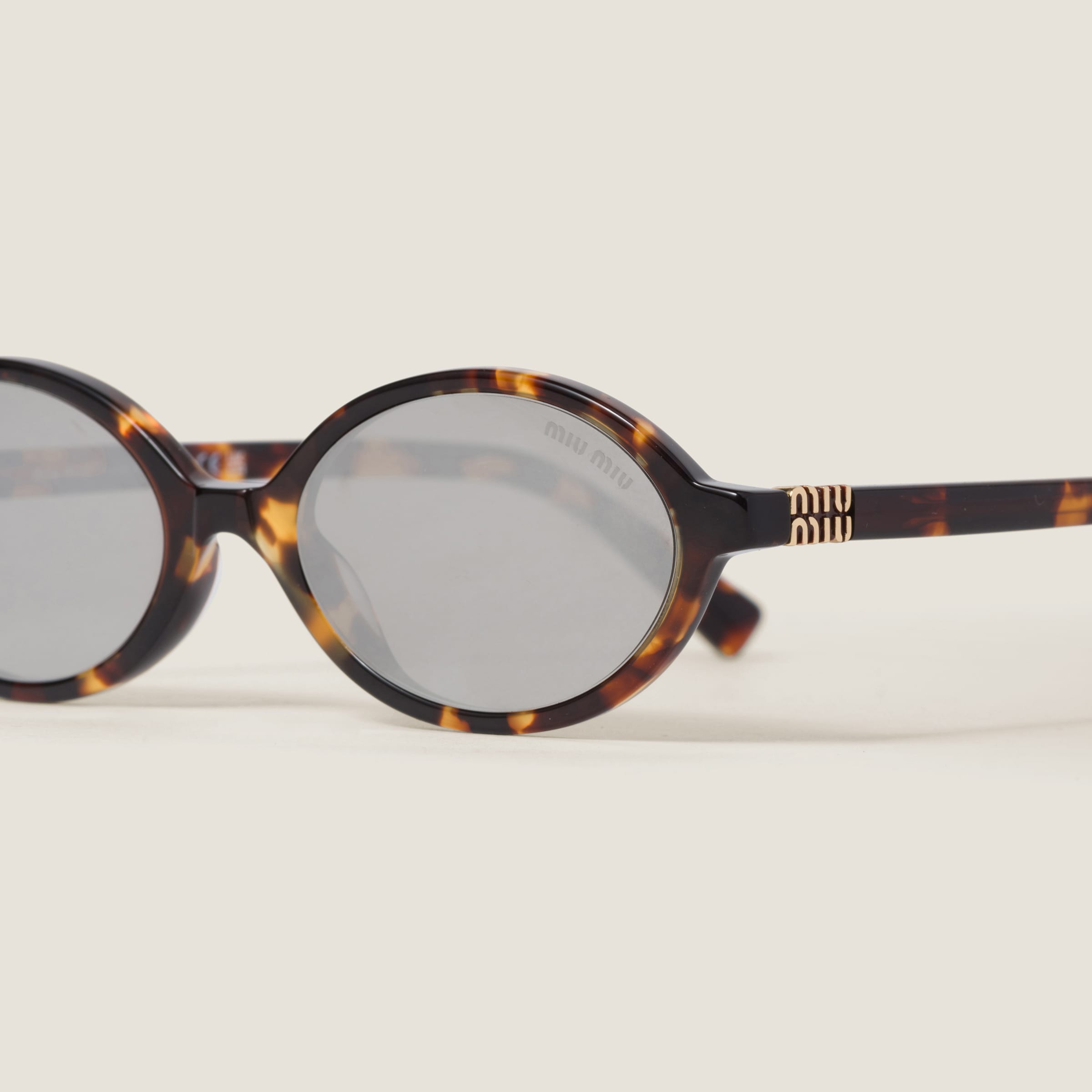 Chrome-plated Lenses Miu Regard Sunglasses | Miu Miu